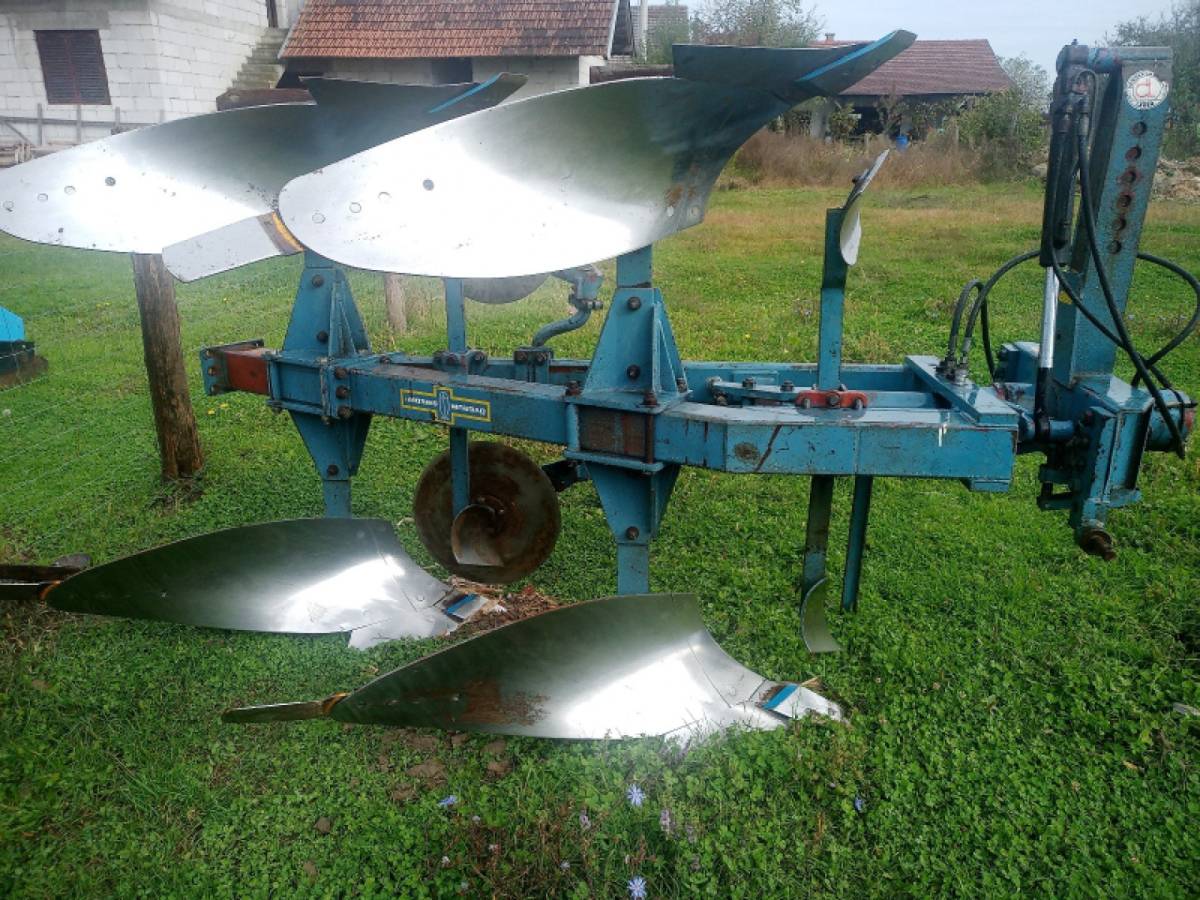 Plug dvobrazni okretač